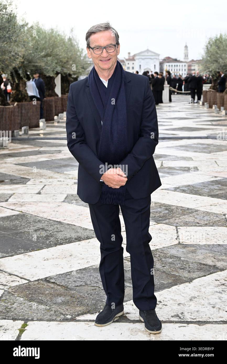 Thaddeus Ropac 61st Biennale Of Venice - International Art Exposition ...