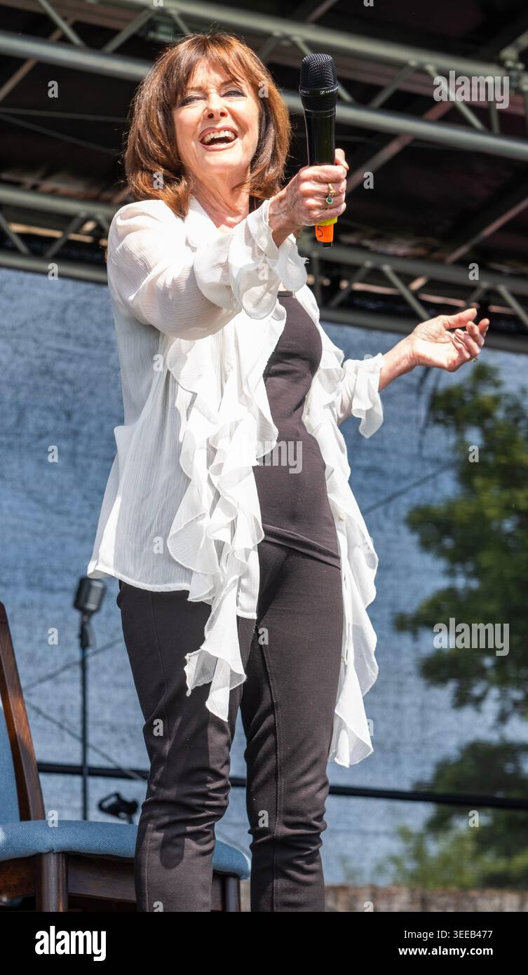 Vicki michelle hi-res stock photography and images - Alamy