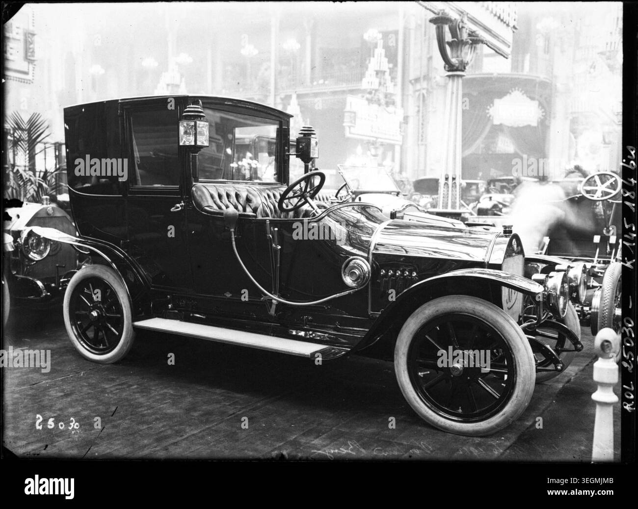 Automobile industry exhibition paris 1912 hi-res stock photography and ...