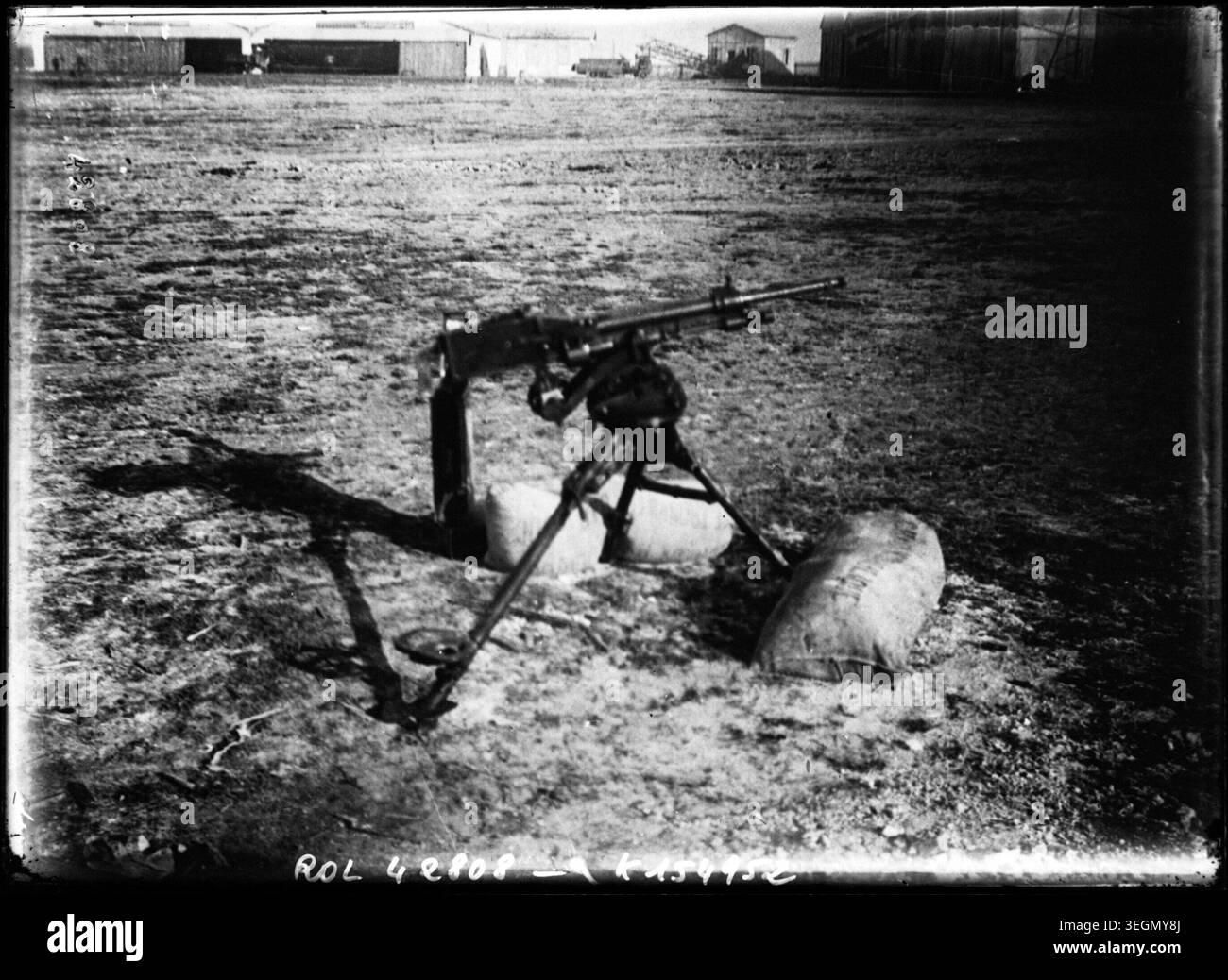 Wwi machine gun operation france hi-res stock photography and images ...