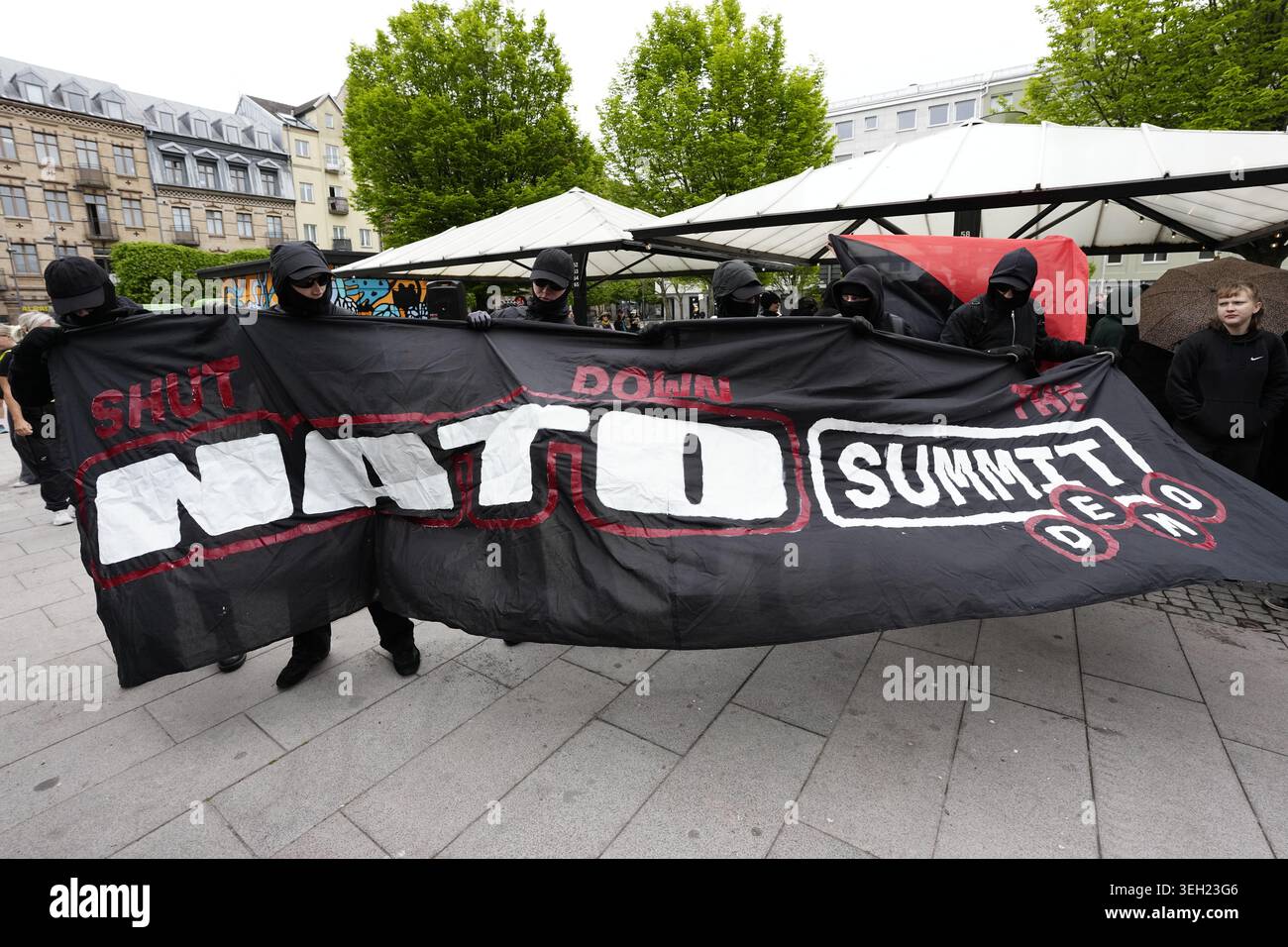 Demonstrations on the occasion of the NATO Foreign Ministers' meeting ...