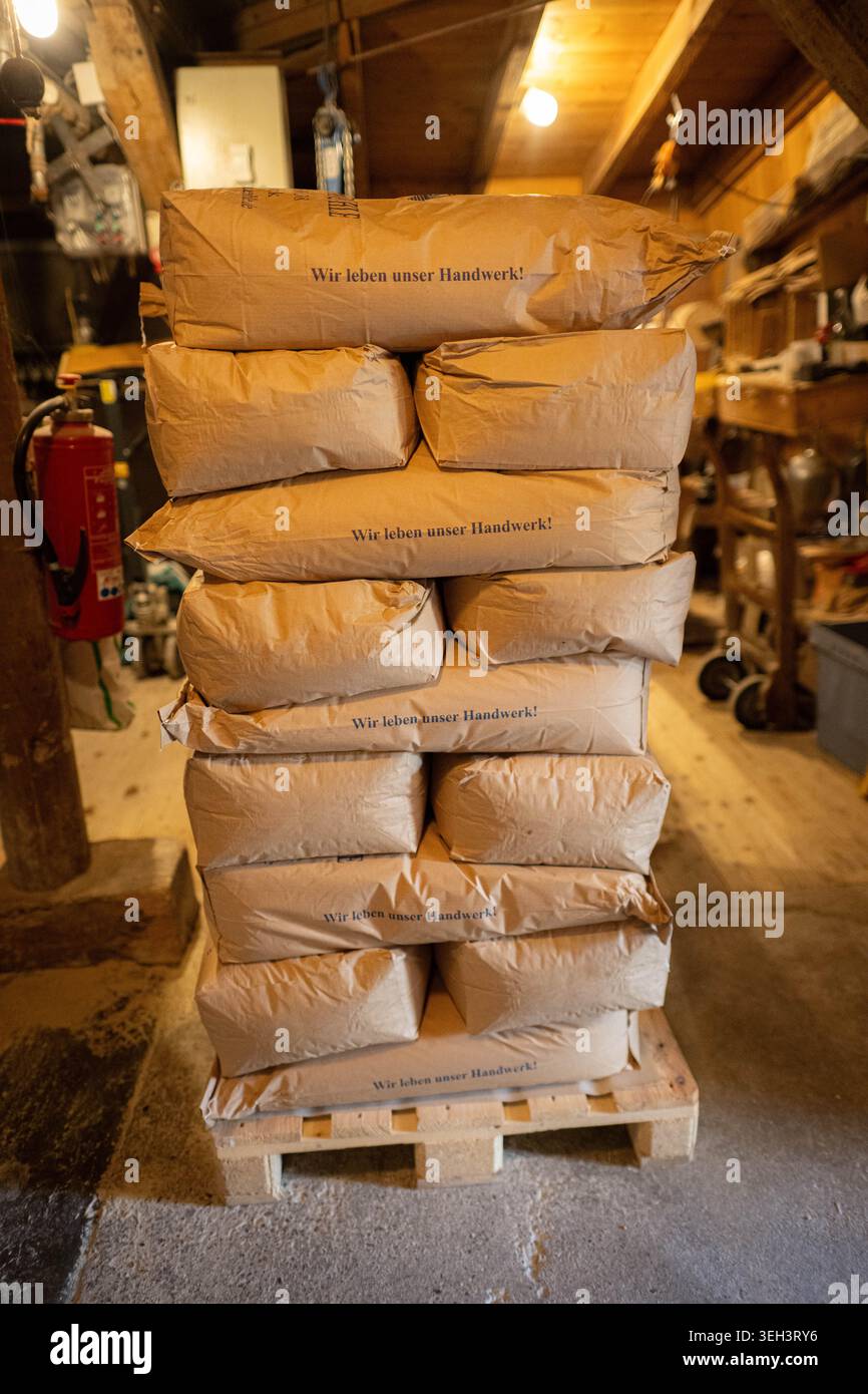 PRODUCTION - 22 May 2026, Lower Saxony, Bardowick: Packaged flour lies ...