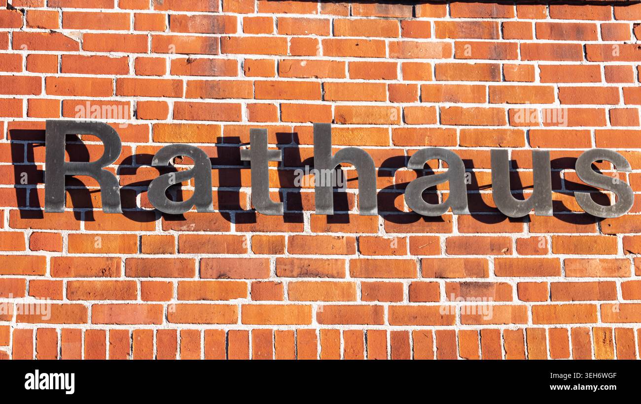 28 April 2026, Schleswig-Holstein, Bargteheide: The lettering "Rathaus ...