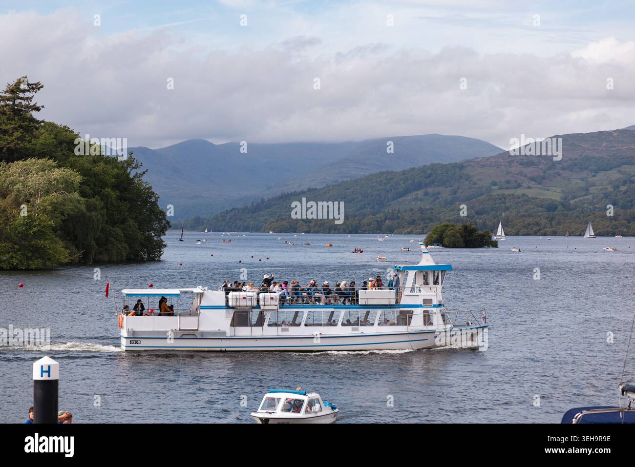 UK 23rd May 2026 UK Weather Cumbria Overcast & sunny interverals ...