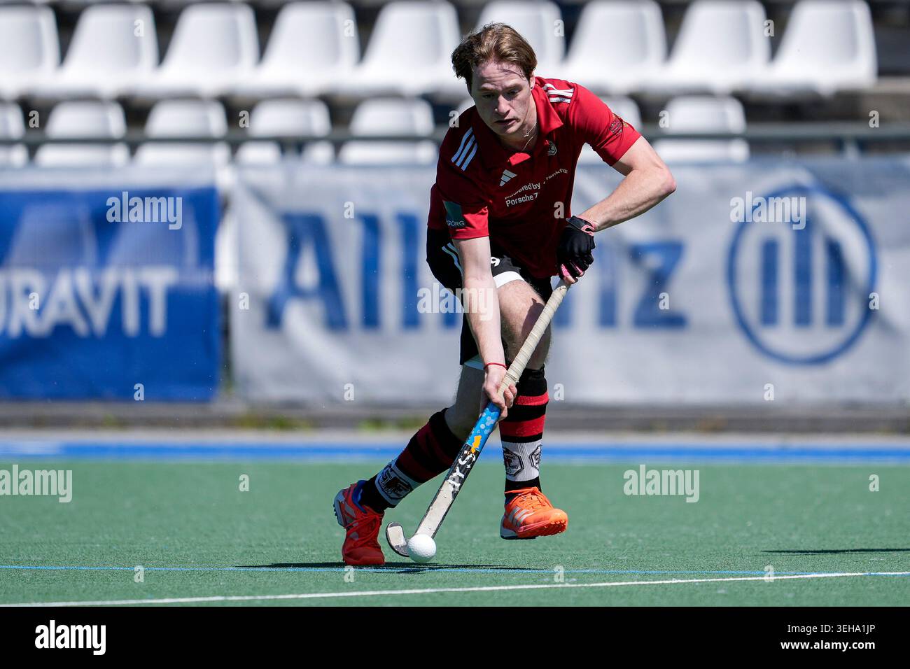 Jan Tylinda (Frankfurt, 9), on the ball, cutout, full body, single ...