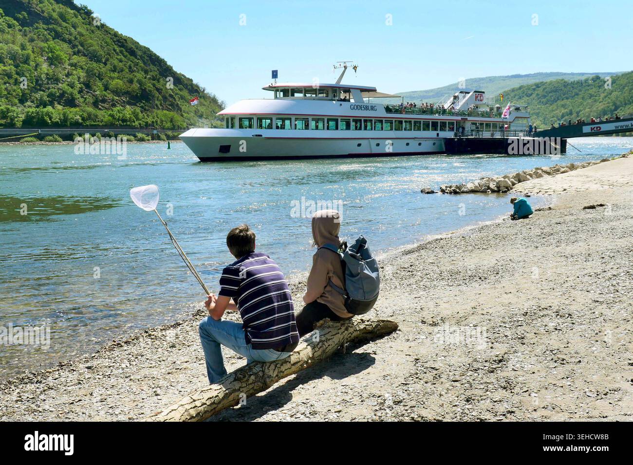 01.05.2026, Rheinland-Pfalz, Deutschland. Start der Ausflugsschiffe in ...