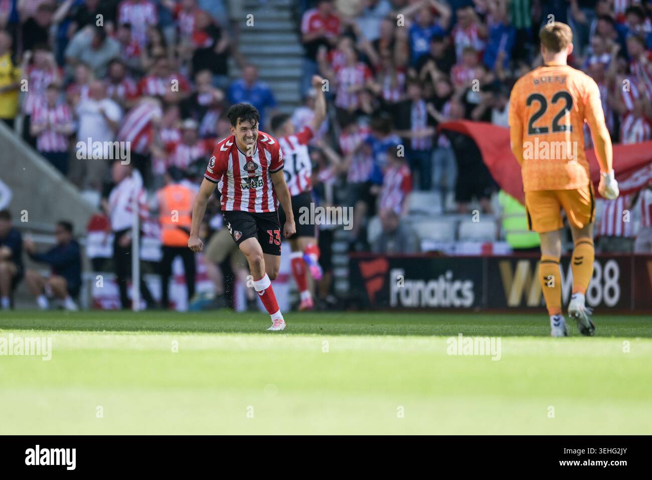 Luke O'Nien of Sunderland FC celebrate his sides second goal during the ...