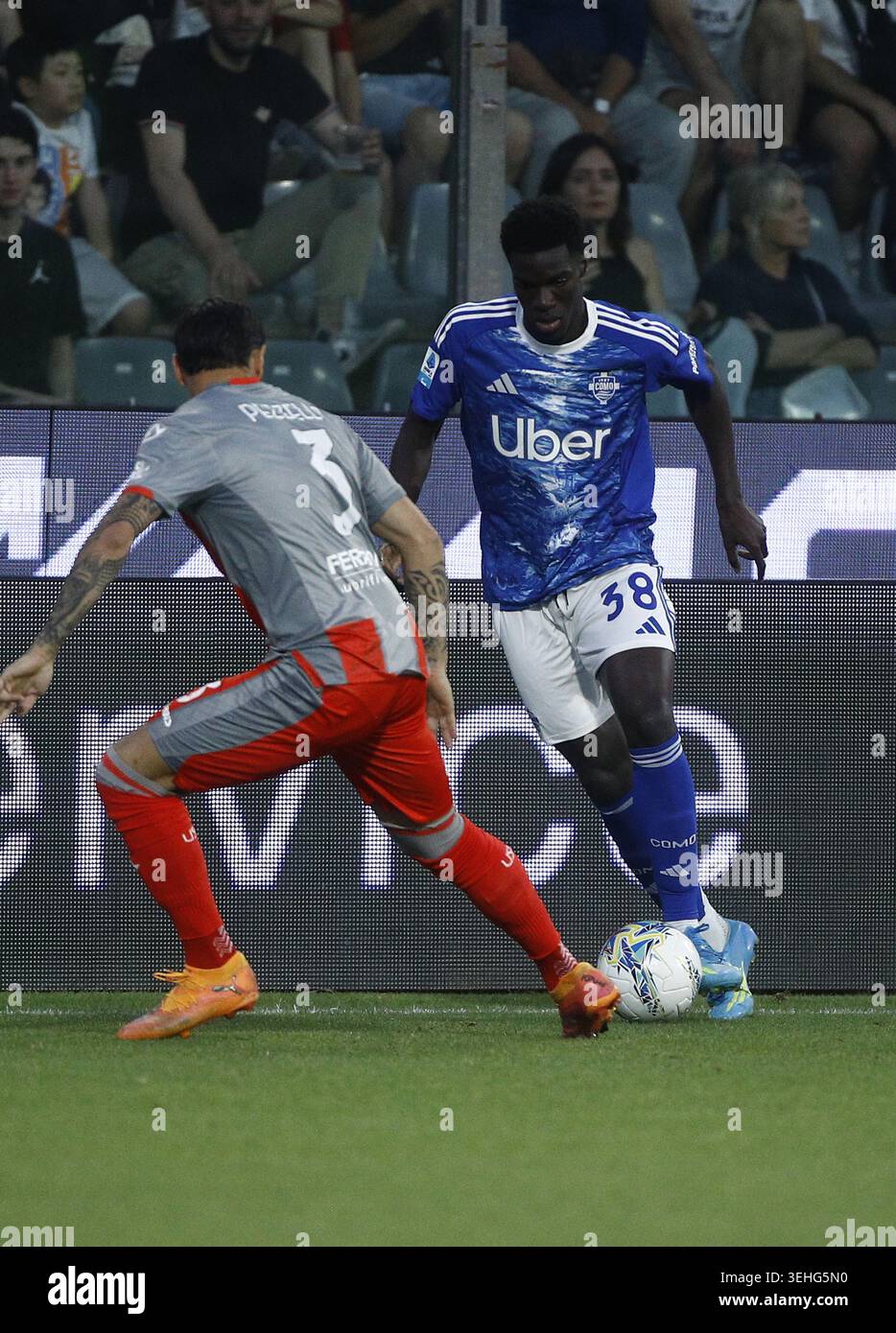 Como Assane Diao during the Serie A soccer match between Cremonese and ...