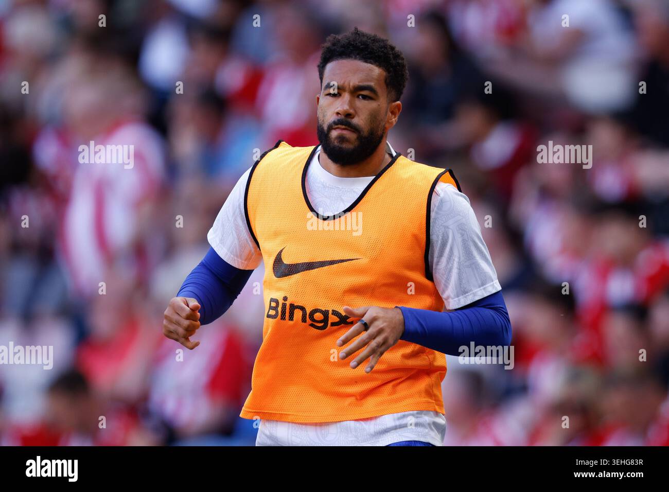 Reece James of Chelsea warms up during the Sunderland v Chelsea Premier ...
