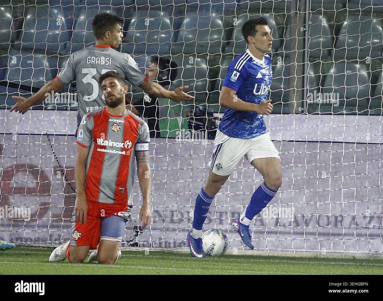 Como Tasos Douvikas esultanza goaL 0-2 during the Serie A soccer match ...