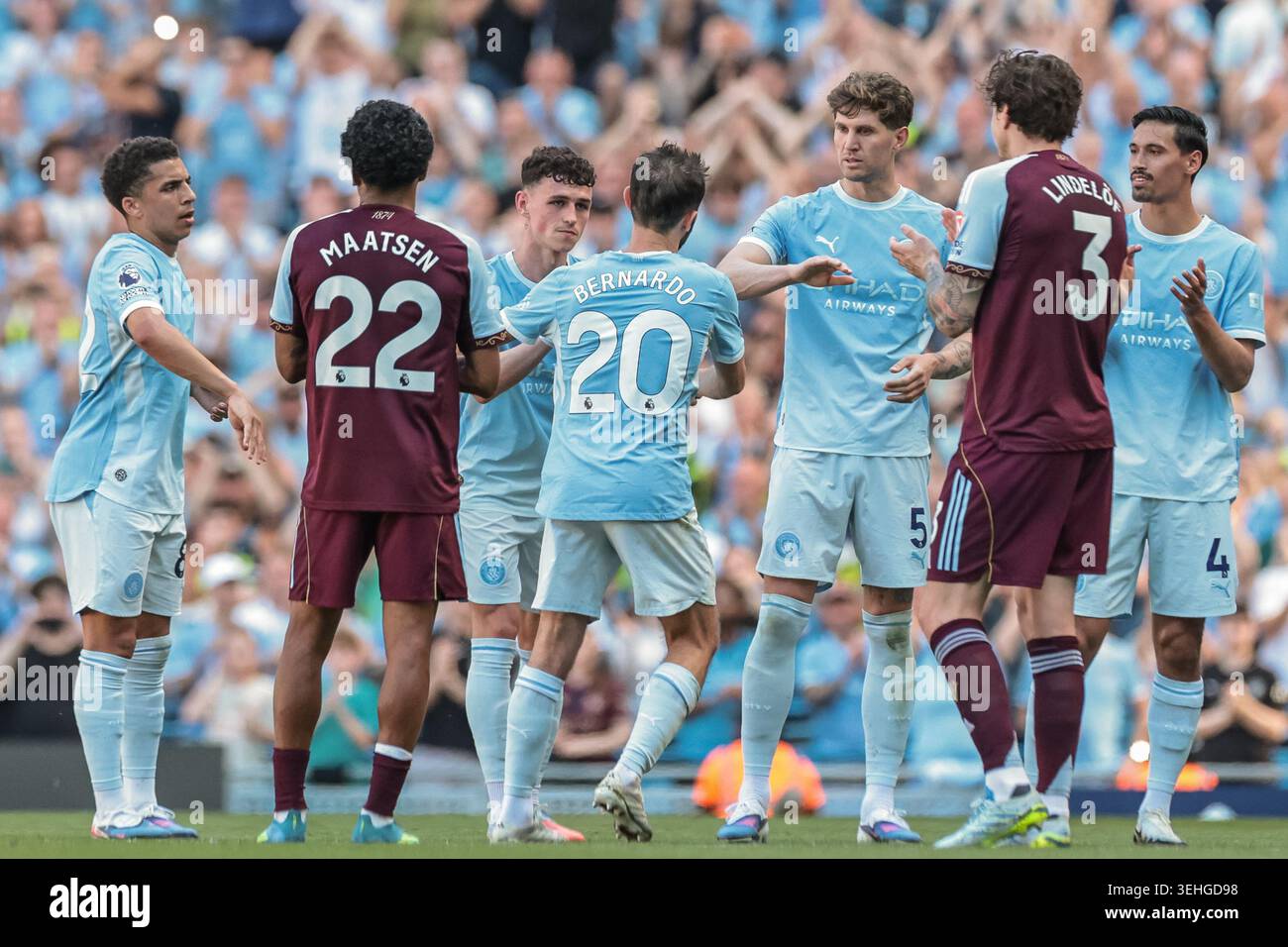 Bernardo Silva of Manchester City is substituted off and leaves the ...