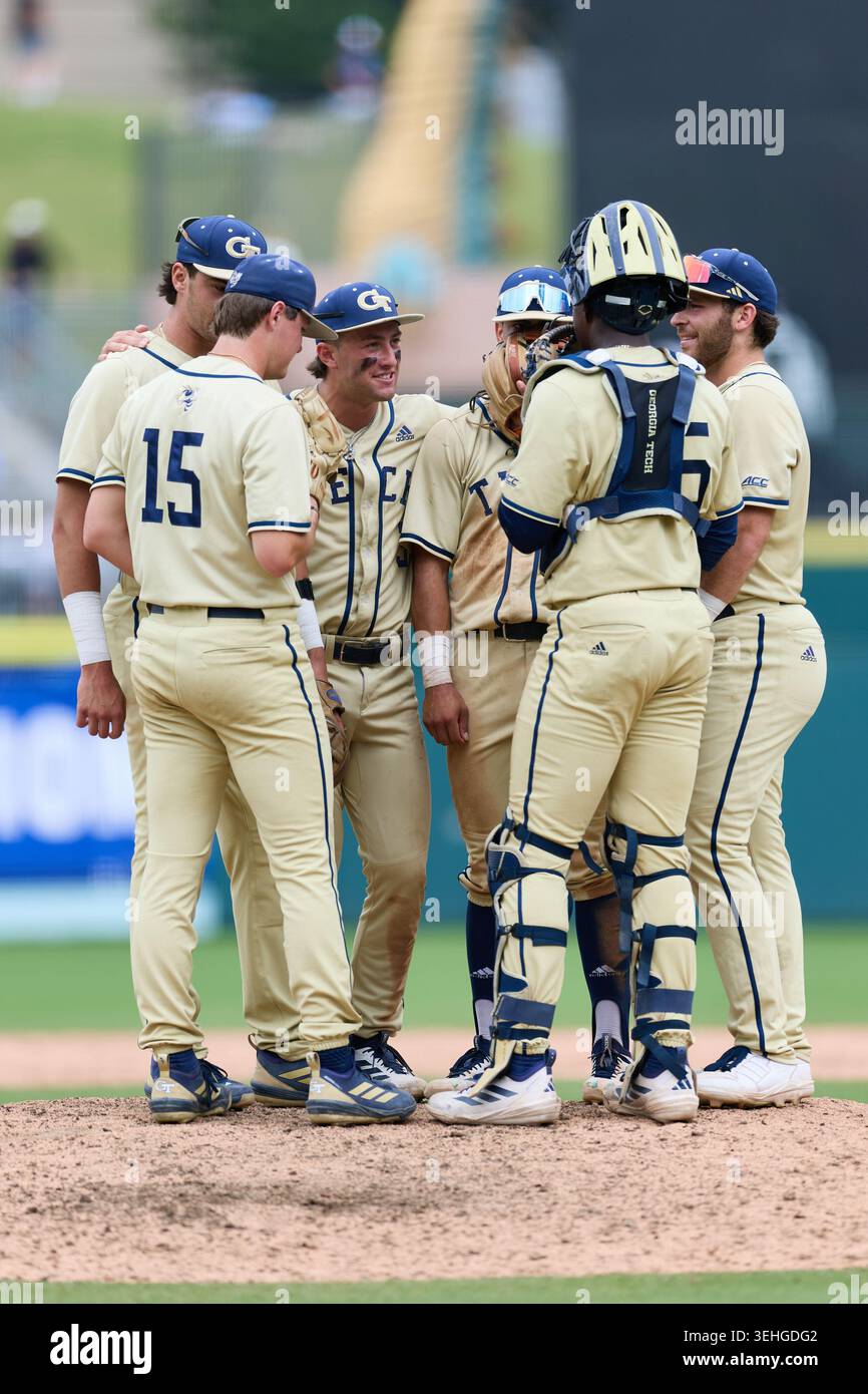 The Georgia Tech Yellow Jackets huddle on the mound during an NCAA ...