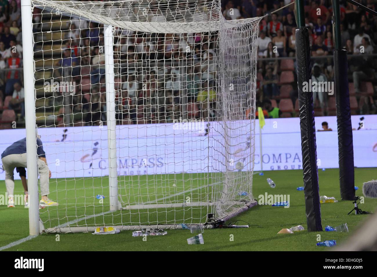 Cremonese's supporter protest during the Serie A soccer match between ...