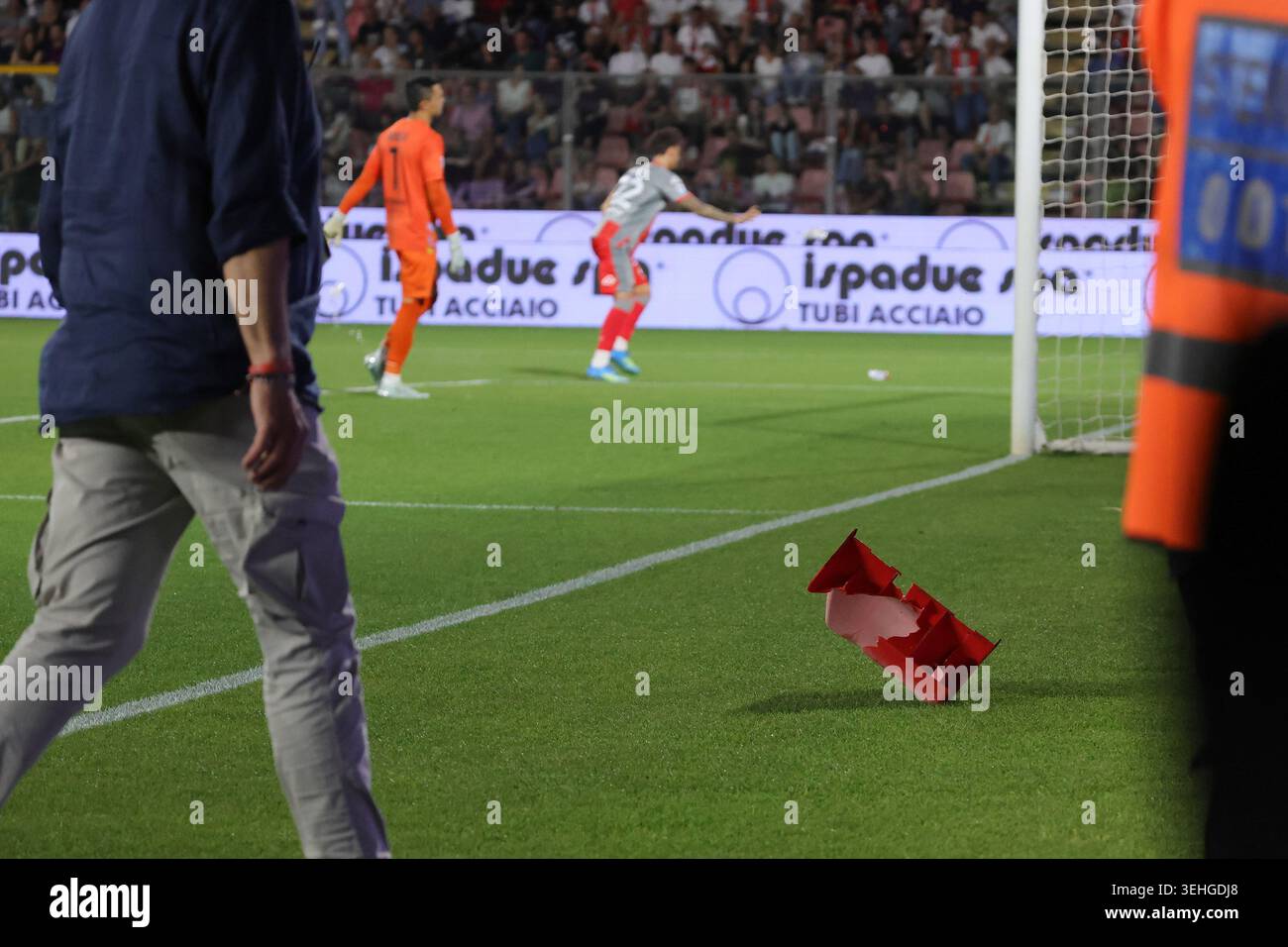 Cremonese's supporter protest during the Serie A soccer match between ...