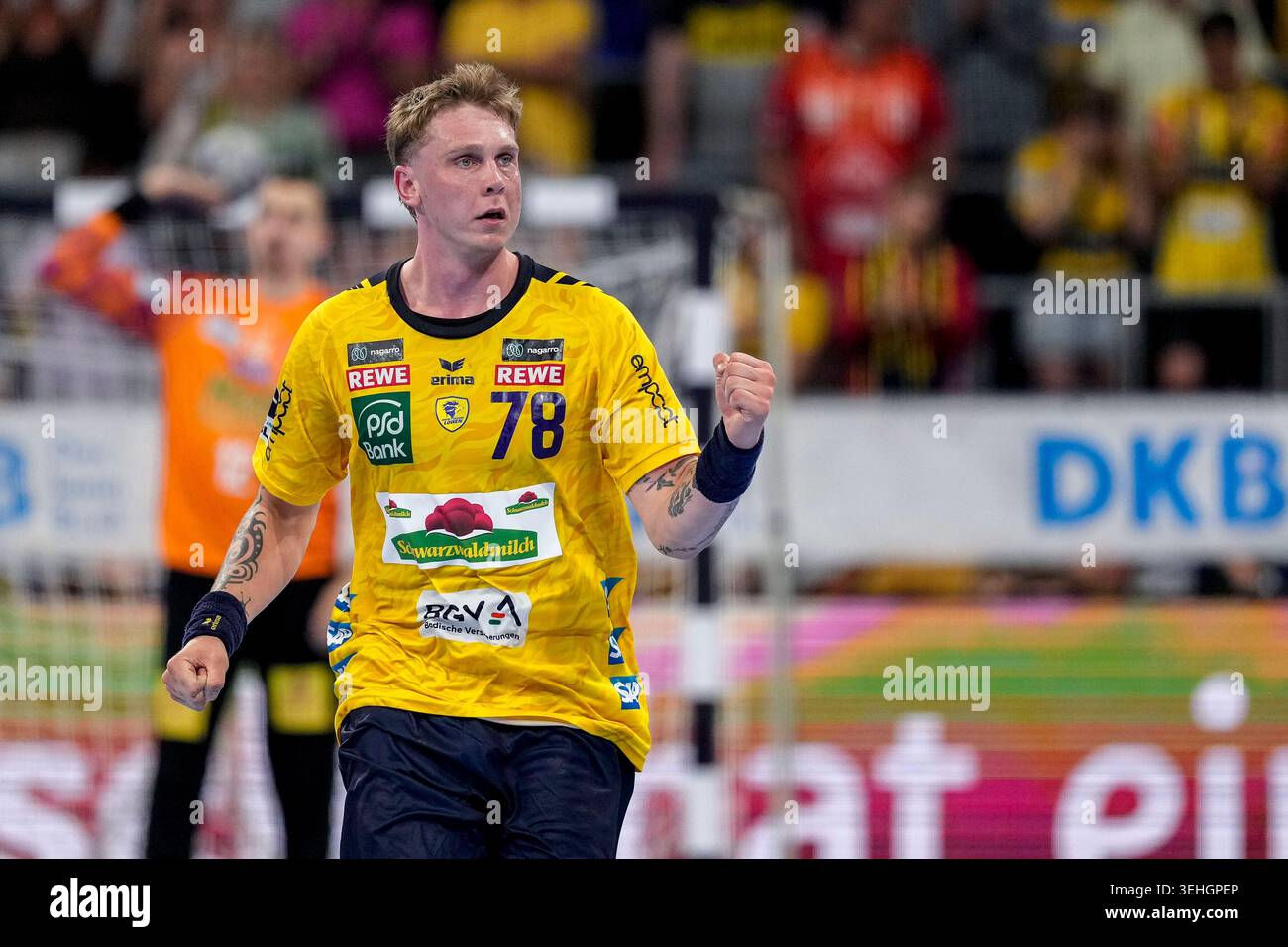 Goal scorer Edwin Aspenbäck (RNL, 78), player of Rhein-Neckar-Löwen ...