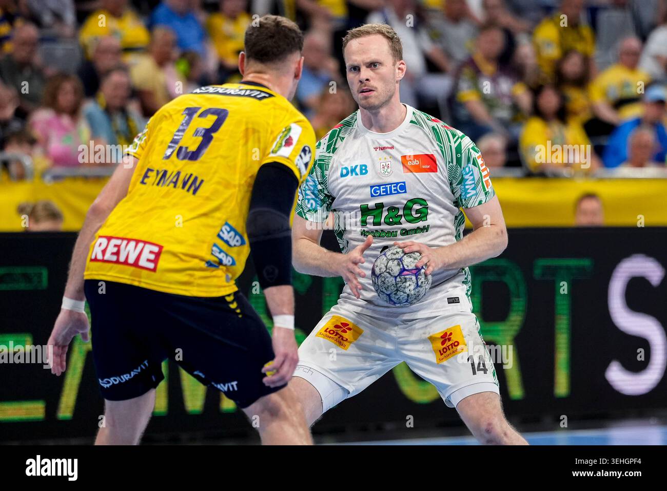 from left Sebastian Heymann (RNL, 13), Omar Ingi Magnusson (SCM, 14 ...