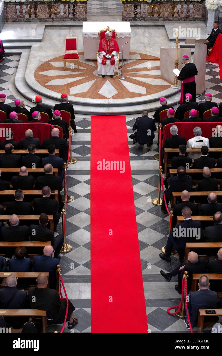 Pope Leo XIV meets with clergy and families who have suffered from ...