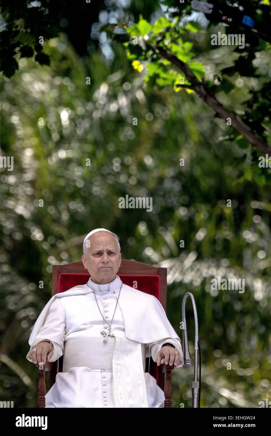 Pope Leo XIV meets the mayors and faithful of the various ...