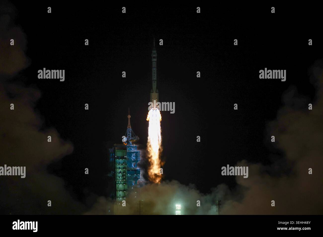 A Long March-2F carrier rocket carrying the Shenzhou-23 manned ...