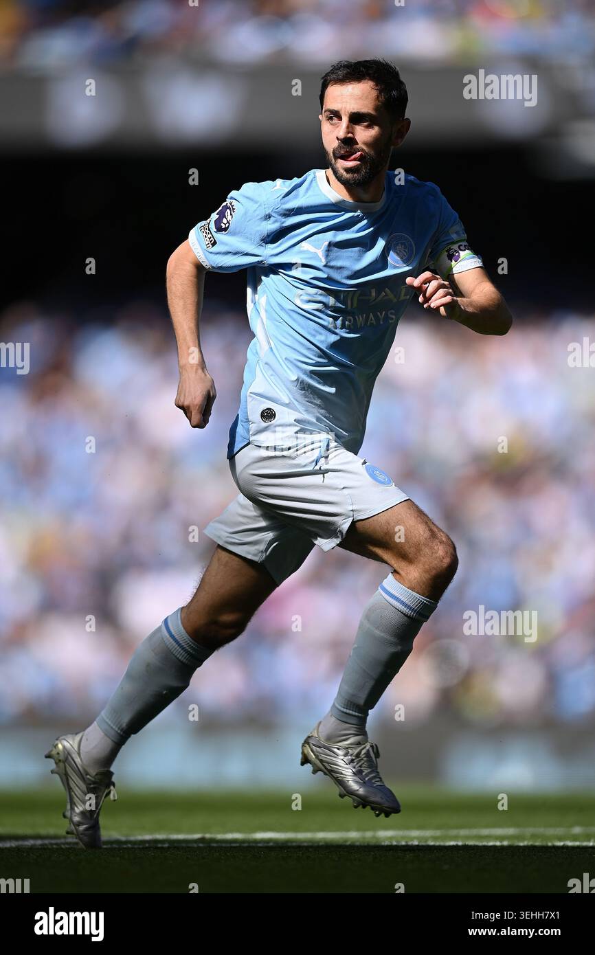 Bernardo Silva of Manchester City during the Manchester City v Aston ...
