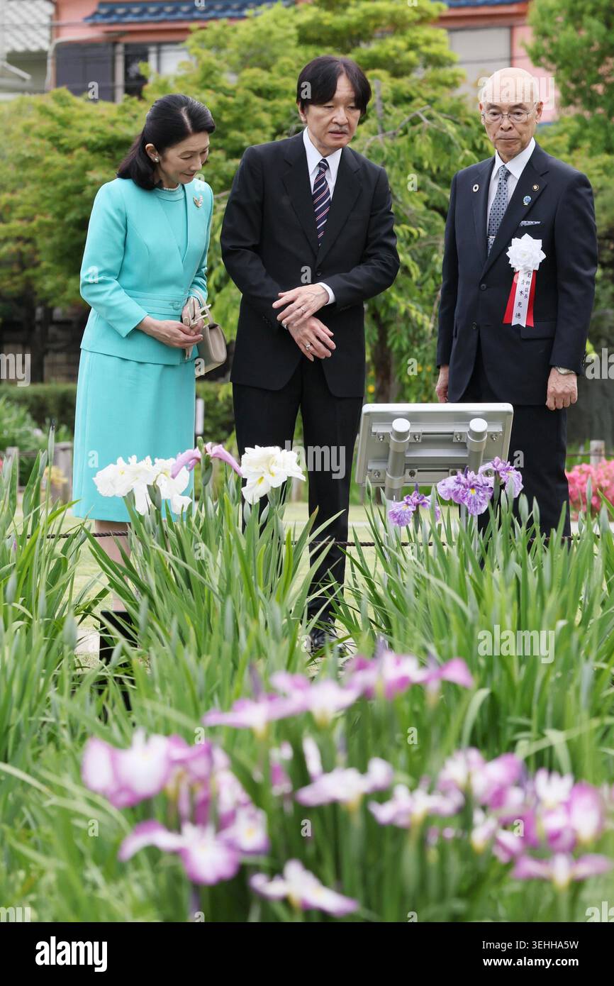 Japanese Crown Prince Fumihito (C) and Crown Princess Kiko visit an ...