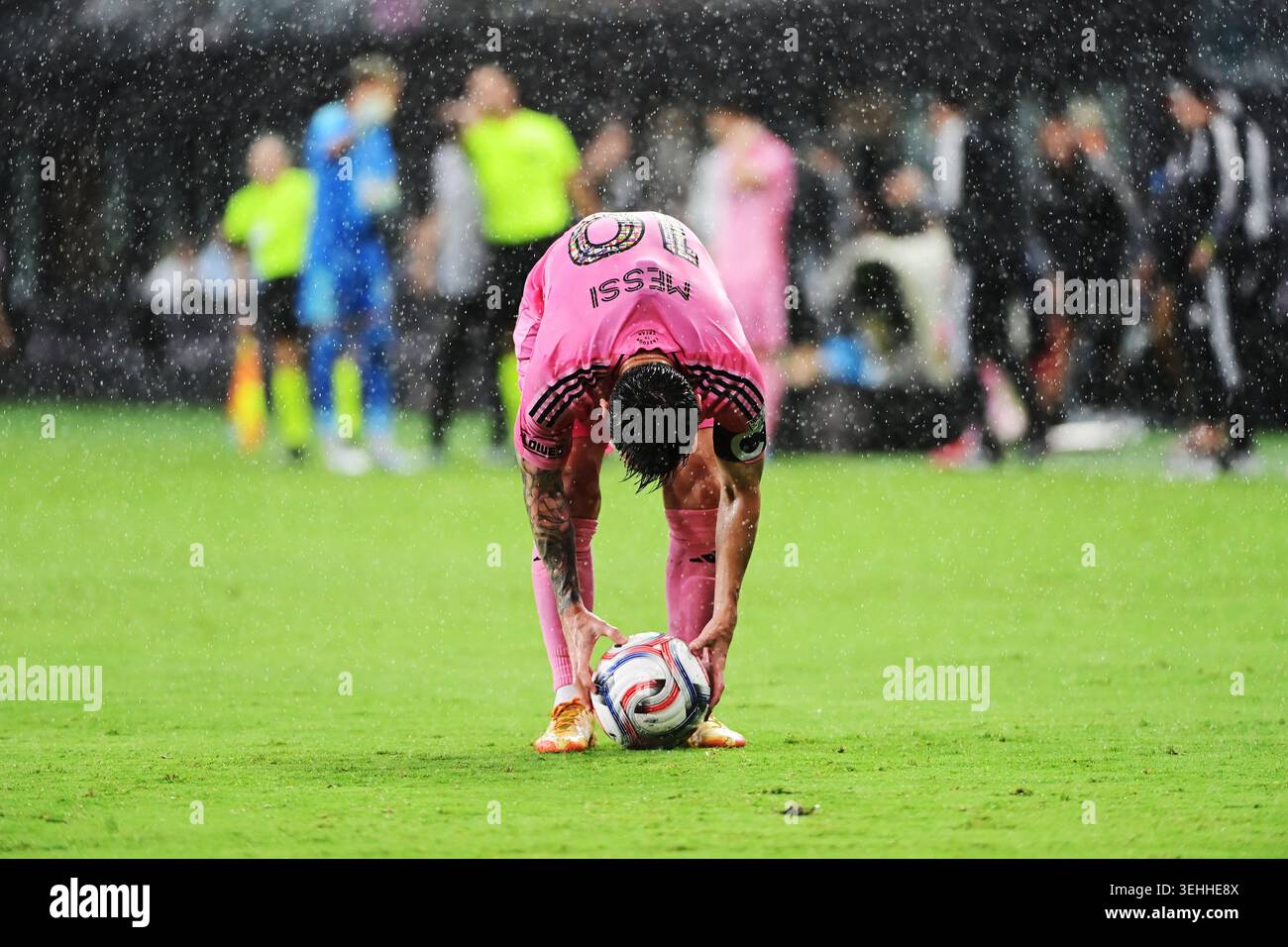 Inter Miami forward Lionel Messi #10 places the ball down for a free ...