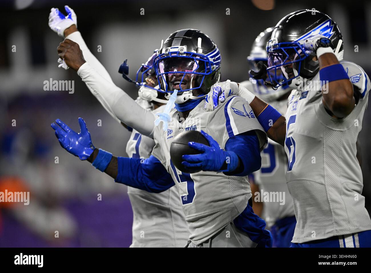 St. Louis Battlehawks linebacker Tariq Carpenter (9) celebrates his ...