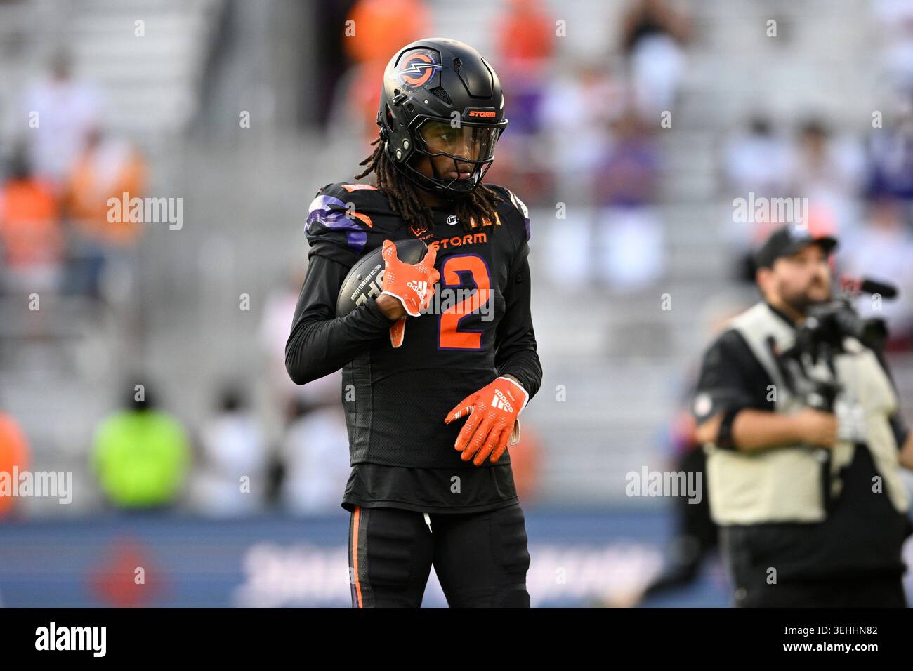 Orlando Storm wide receiver Elijhah Badger (2) warms up before a UFL ...