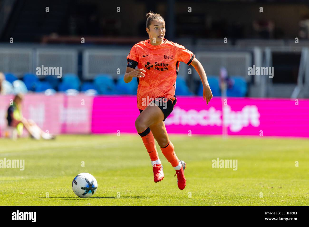 SAN JOSE, CA - MAY 24: Sydney Collins #16 of Bay FC dribbles the ball ...