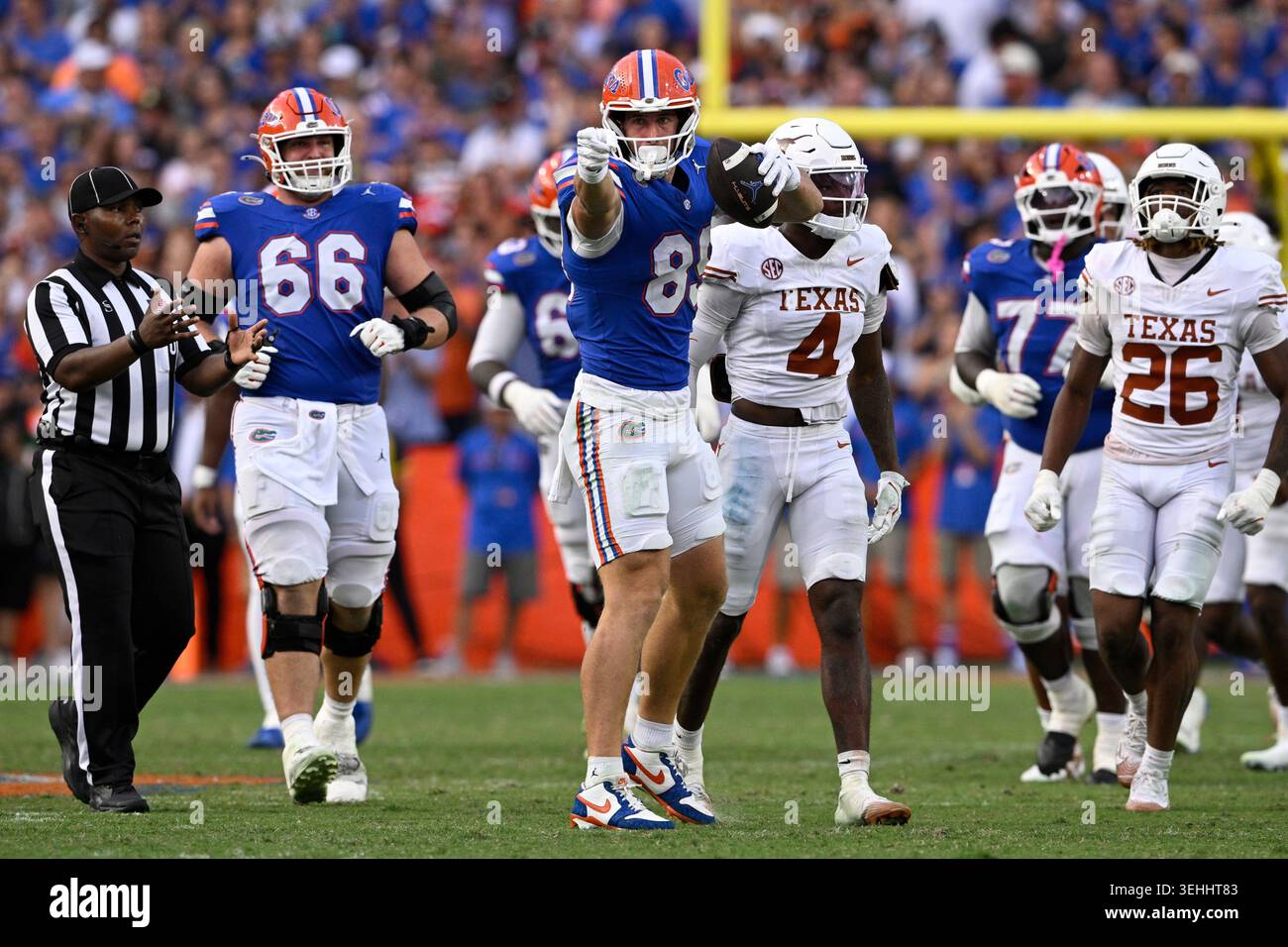Florida tight end Hayden Hansen (89) reacts after catching a pass ...