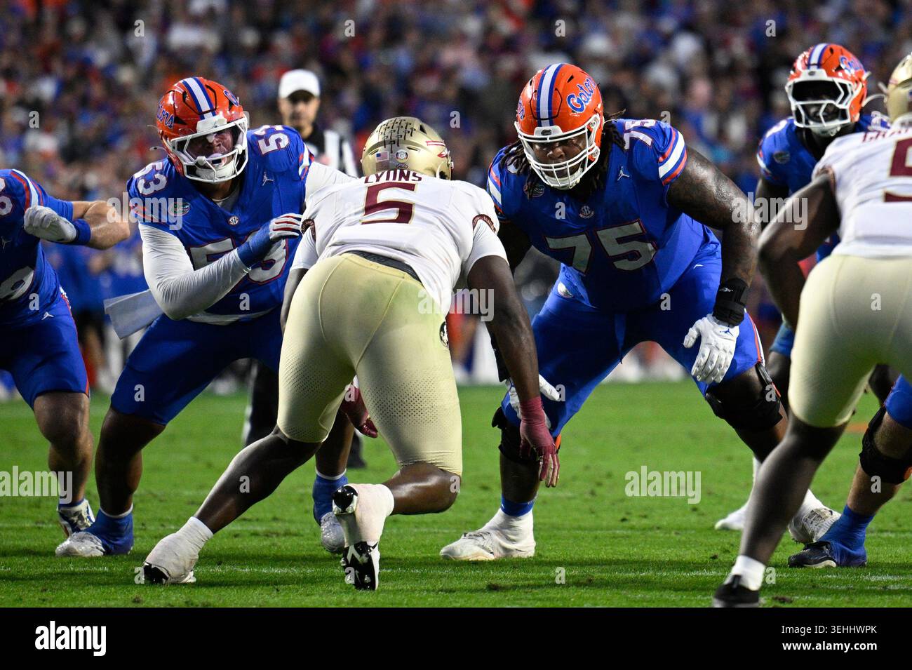 Florida offensive linemen Bryce Lovett (53) and Kamryn Waites (75) up ...