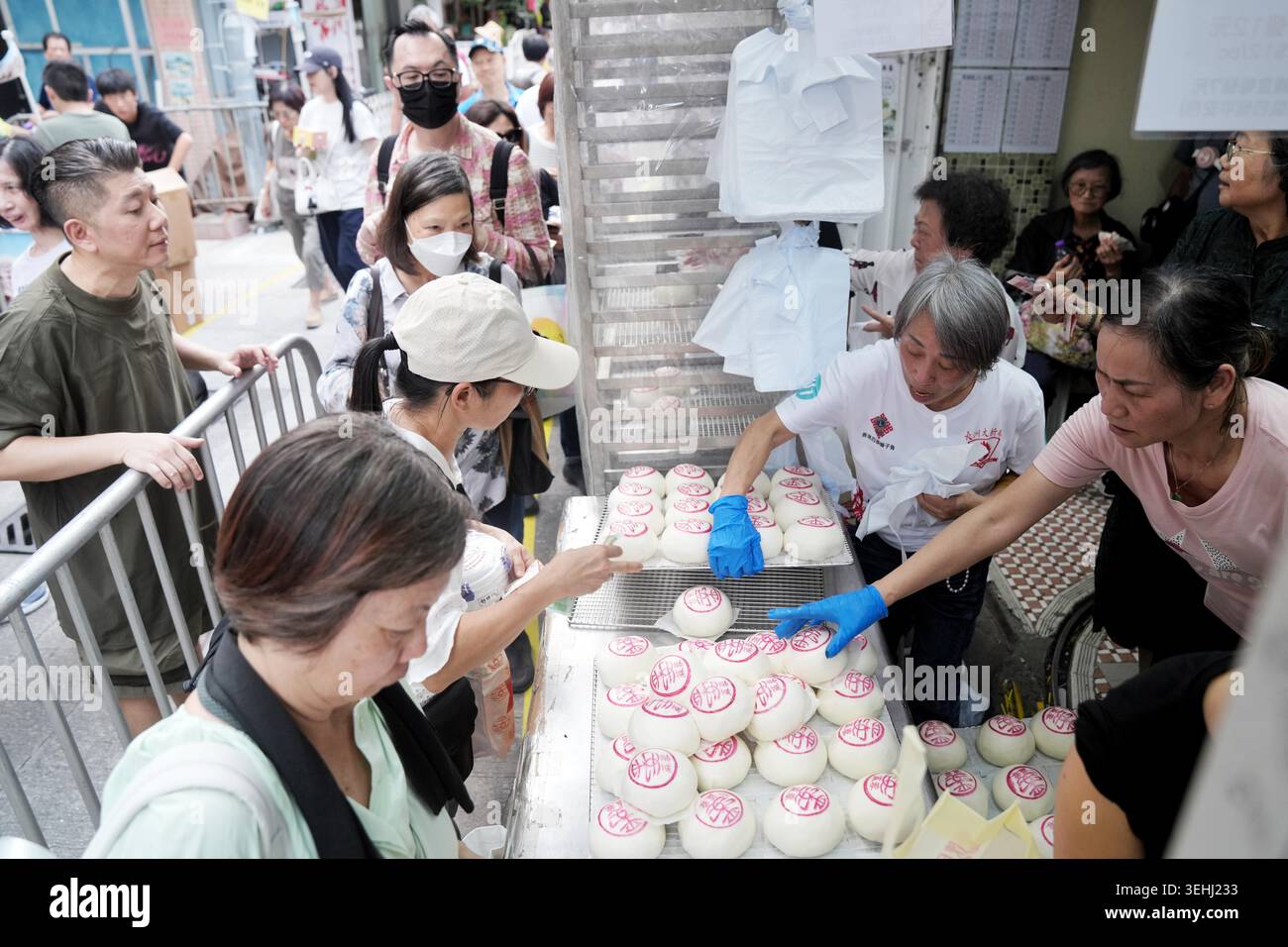 **CHINESE MAINLAND, HONG KONG, MACAU AND TAIWAN OUT**A shop sells ...
