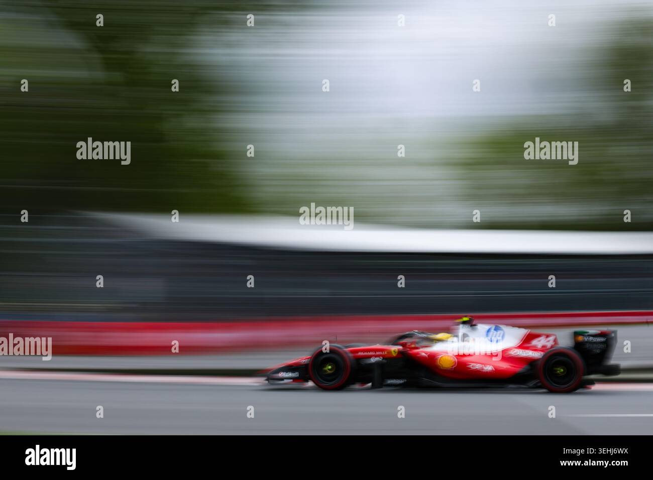 (260525) -- MONTREAL, May 25, 2026 (Xinhua) -- Ferrari's Lewis Hamilton ...