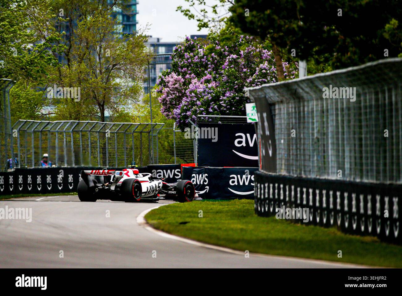 Oliver Bearman of UK driving the (87) TGR Haas F1 Team VF-26 Ferrari ...