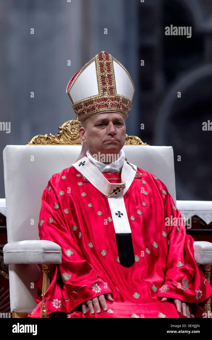 Pope Leo XIV celebrates a Mass for the Solemnity of Pentecost in ST ...