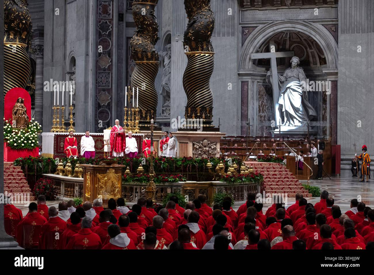 Pope Leo XIV celebrates a Mass for the Solemnity of Pentecost in ST ...