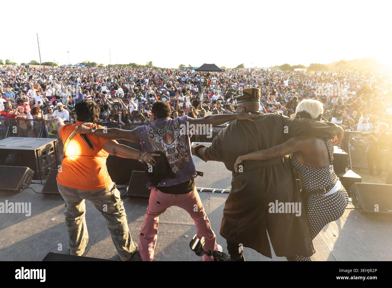 National recording artist Bobby V performs at the Keyshia Cole and ...