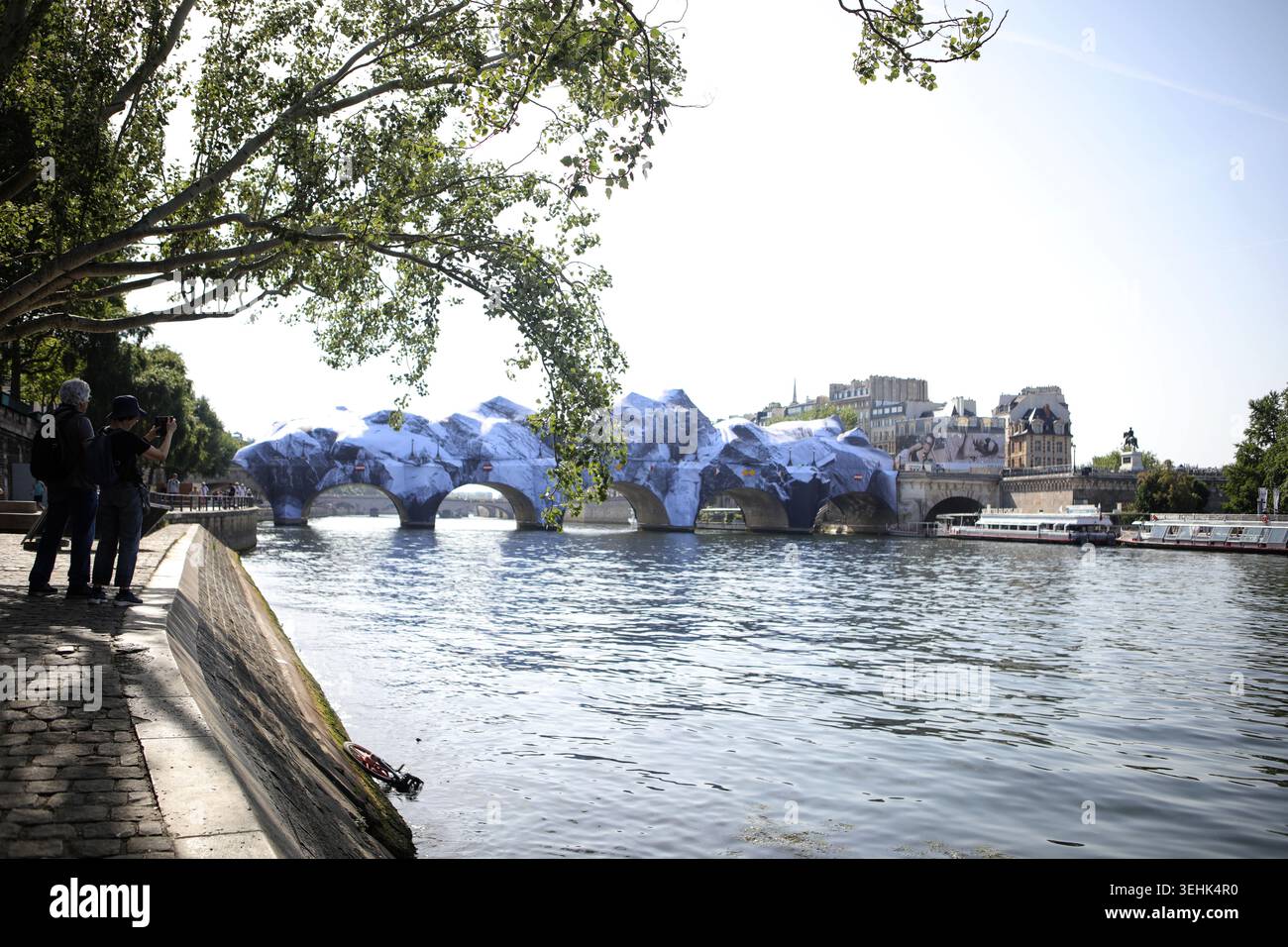 Paris, France, on tuesday 25 May 2026, the caveof Pont Neuf, a ...