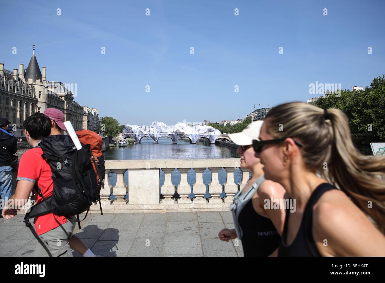Paris, France, on tuesday 25 May 2026, the caveof Pont Neuf, a ...