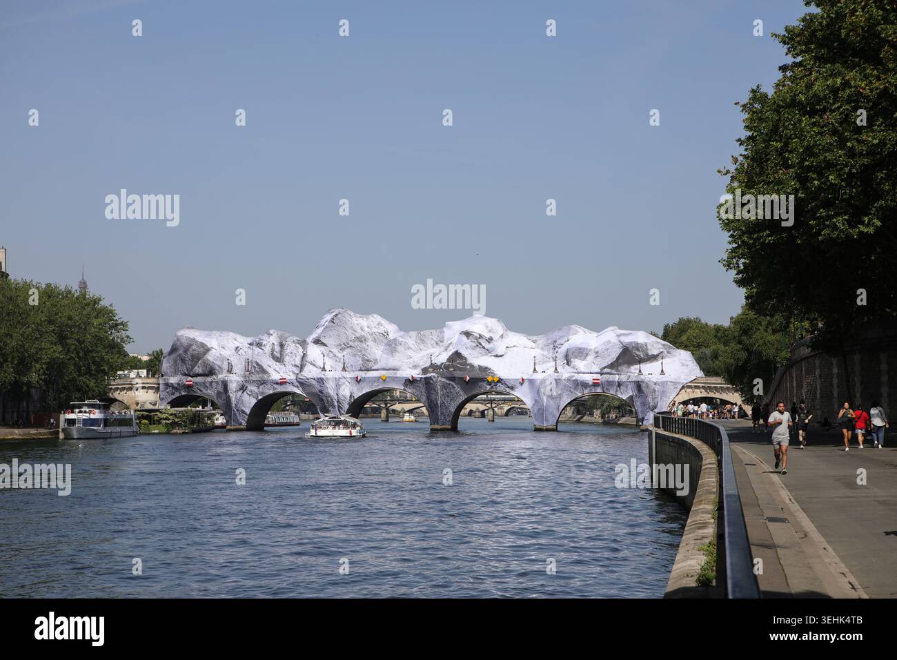 Paris, France, on tuesday 25 May 2026, the caveof Pont Neuf, a ...