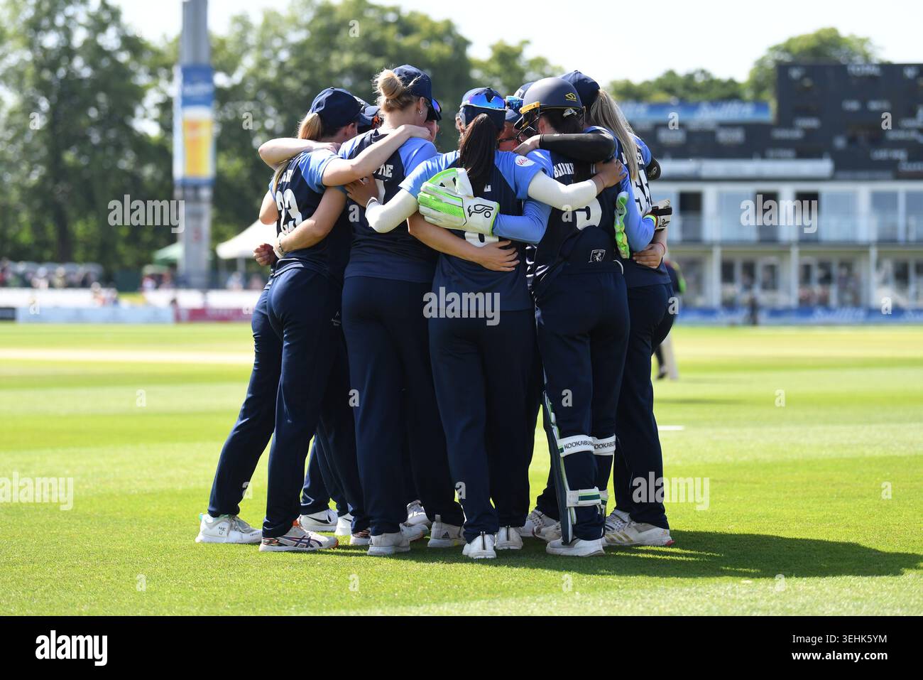 Canterbury, England. 25th May 2026. Kent Women huddle during the ...
