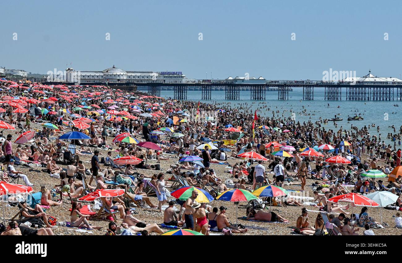 Brighton UK 25th May 2026 - Crowds flock to Brighton beach on bank ...