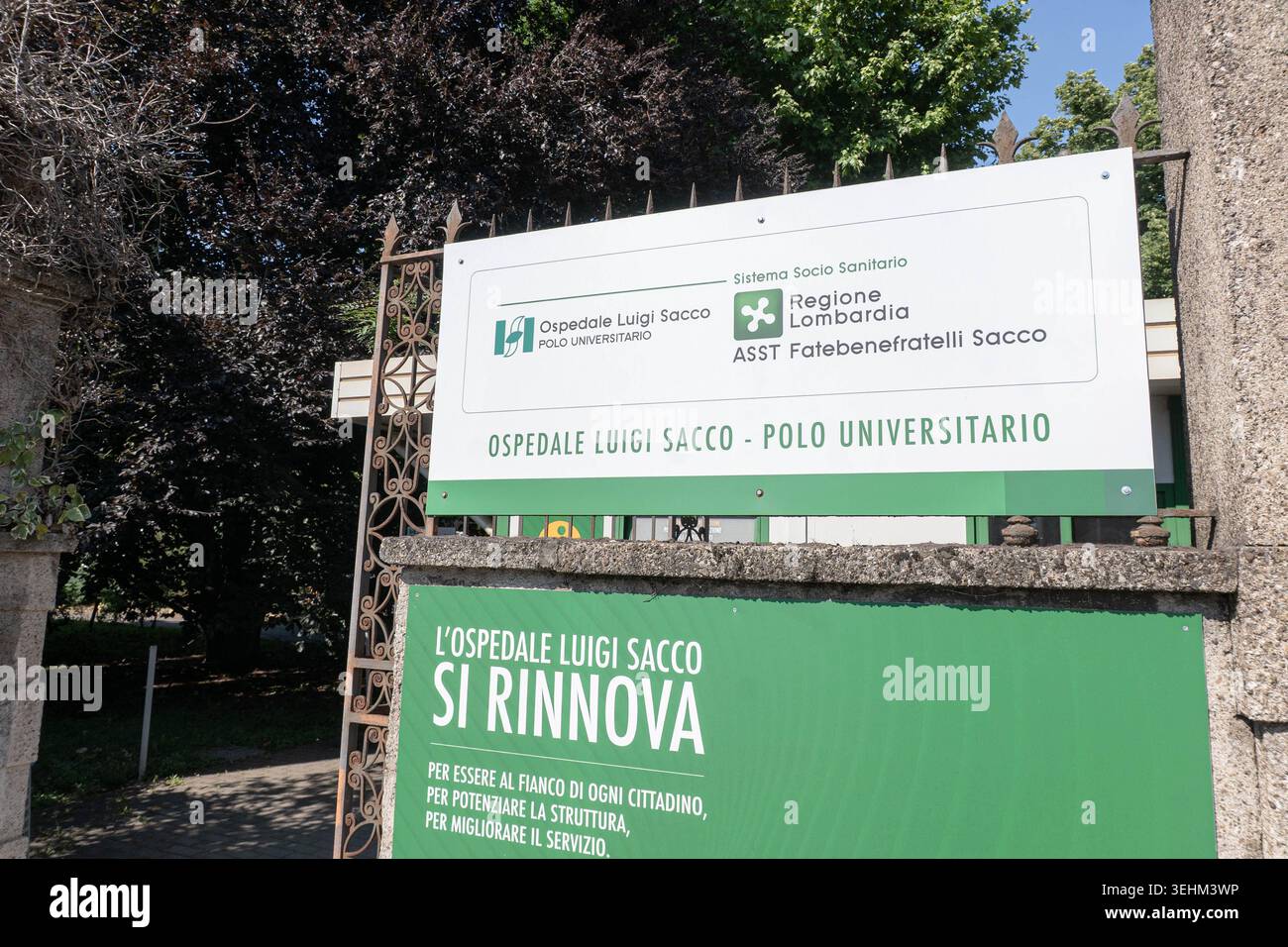 IPA85067682 - Milan, Sacco Hospital, two people with symptoms ...