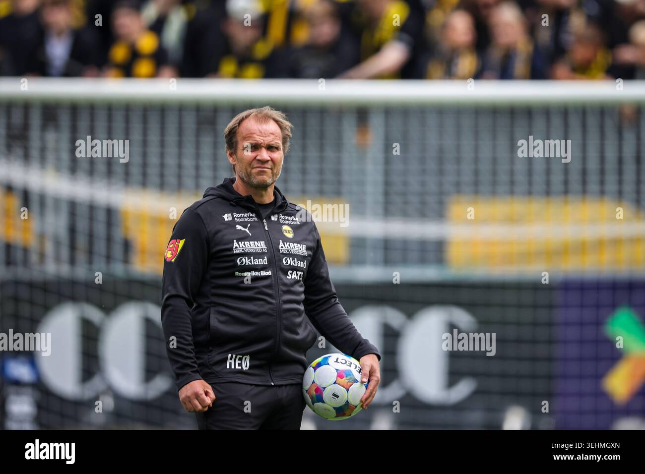 Hamar 20260525. Lillestrøm's coach Hans Erik Ødegaard before the elite ...