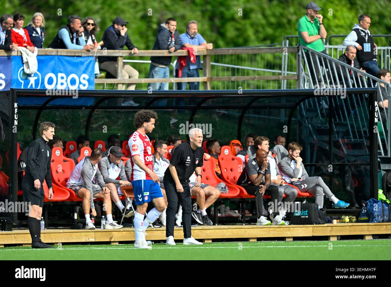 Oslo 20260525. KFUM's coach Jørgen Isnes during the elite football ...