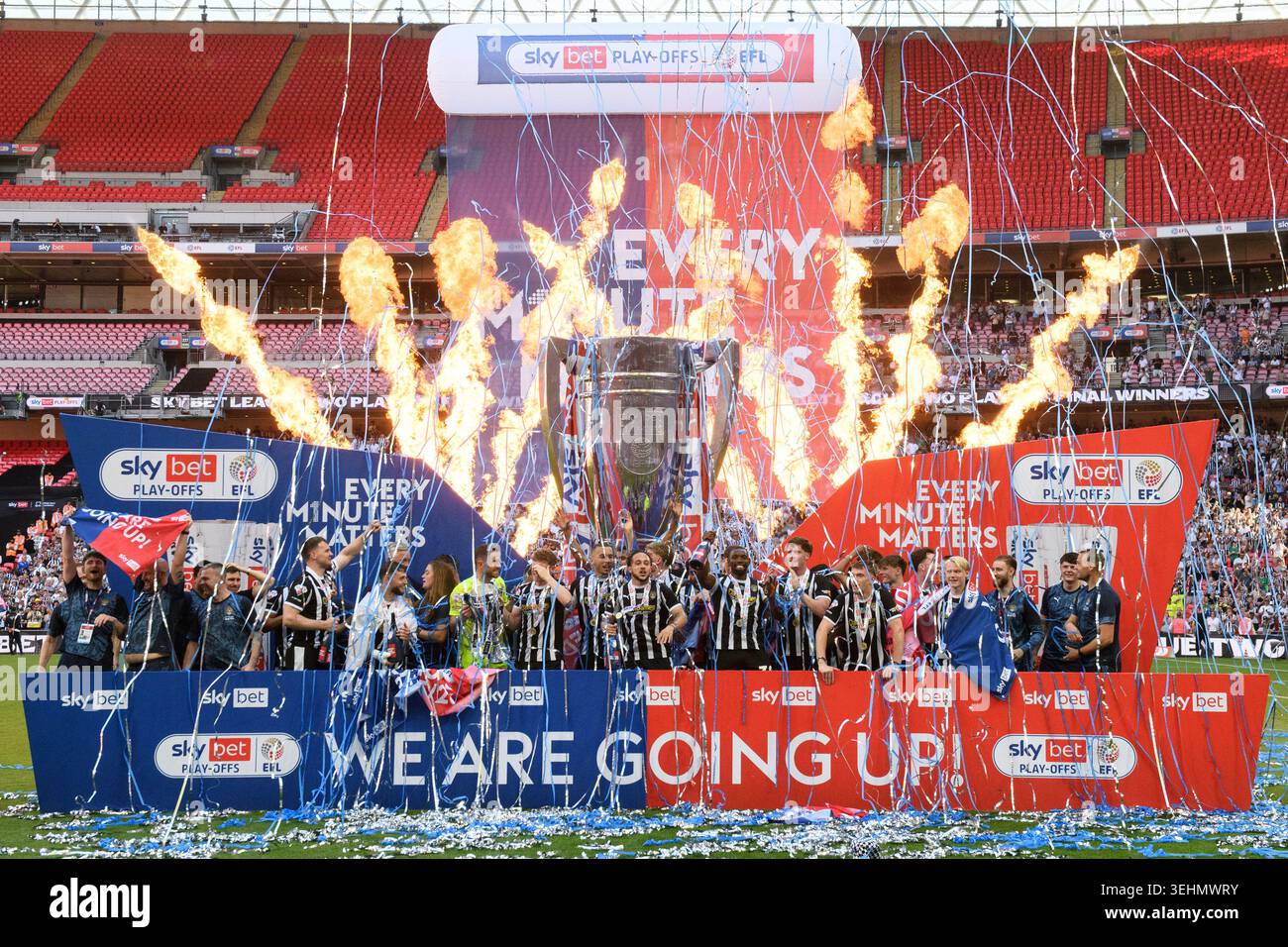 Notts County celebrate after winning promotion to League 1 during the ...