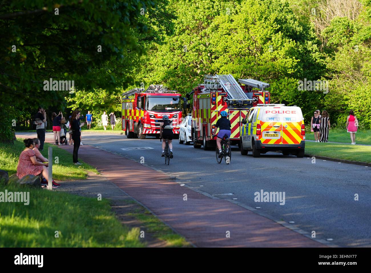 Firefighters attend a fire on Arthur's Seat in Holyrood Park, Edinburgh ...