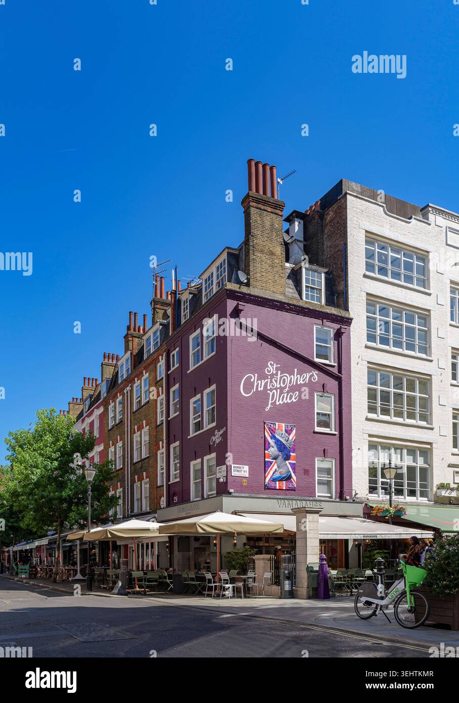 London - 07 10 2022: St Christopher’s Place colourful corner building ...