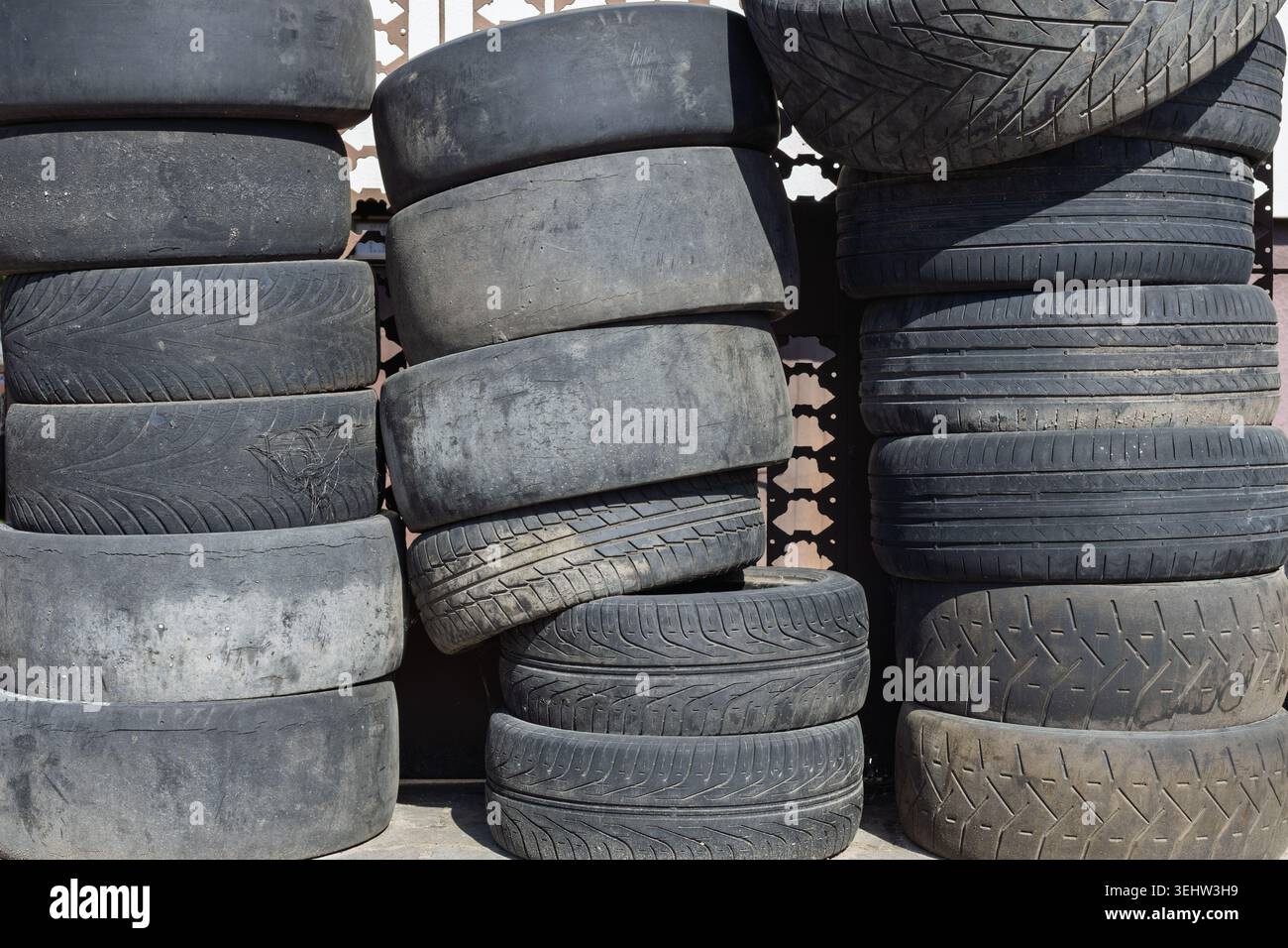 Stacks of Old Used Car Tires Stock Photo - Alamy