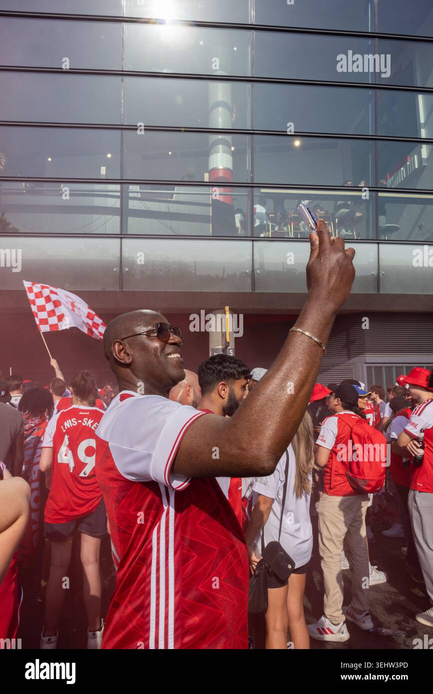 Arsenal celebrating 2025 hi-res stock photography and images - Alamy